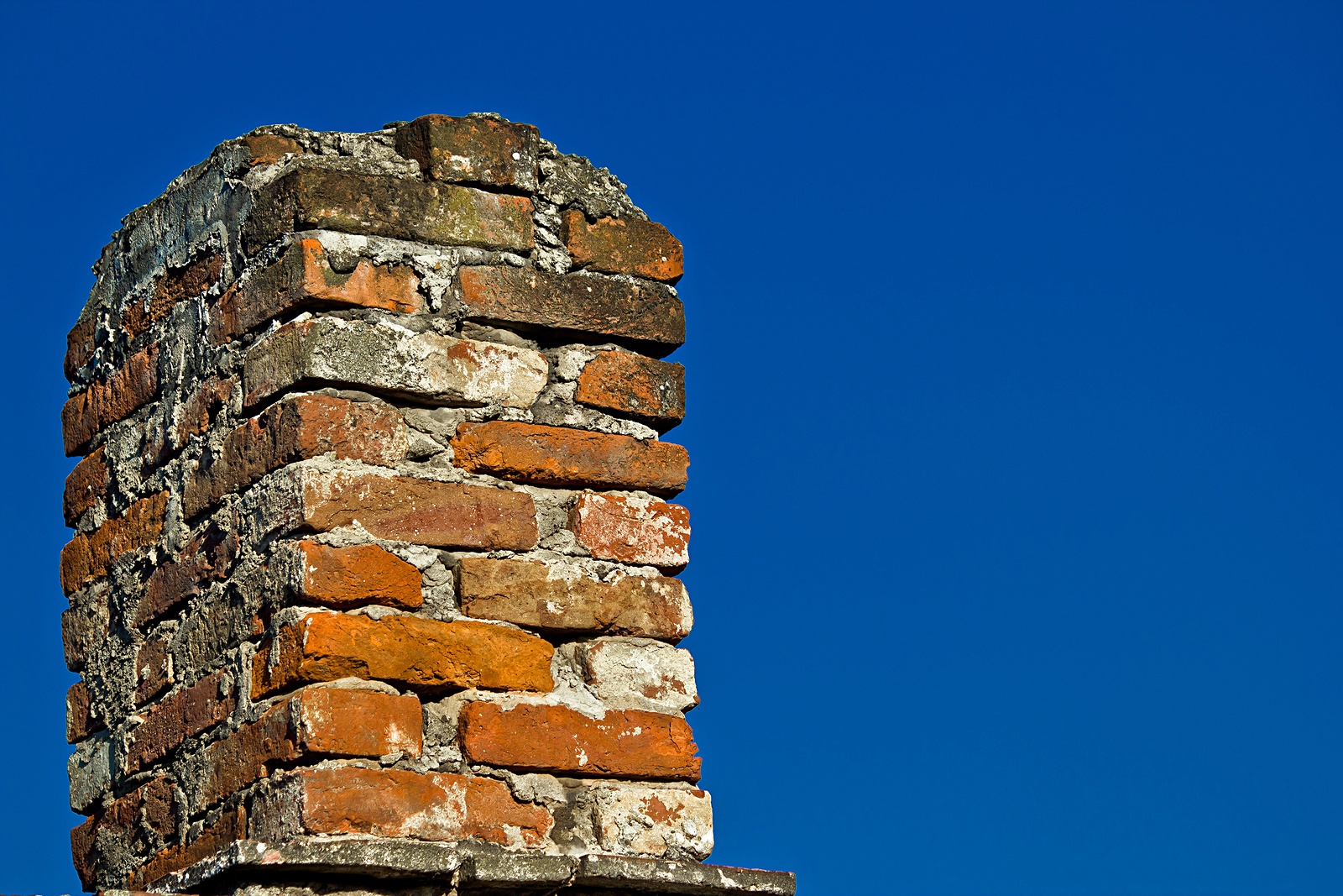 Get Familiar with the Right Repair Options for Your Old Brick Chimney