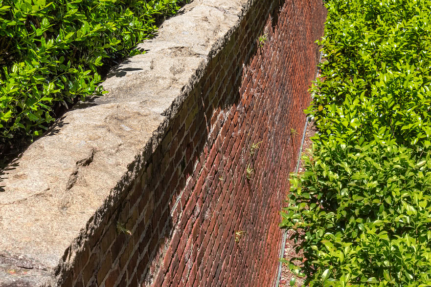 Understanding the Causes of Crumbling Brick - and How to Fix It